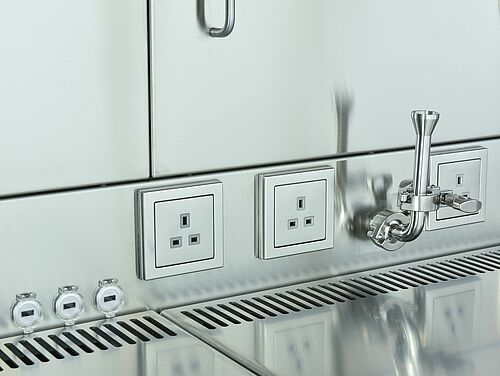 Aseptic Isolators: Ortner Group