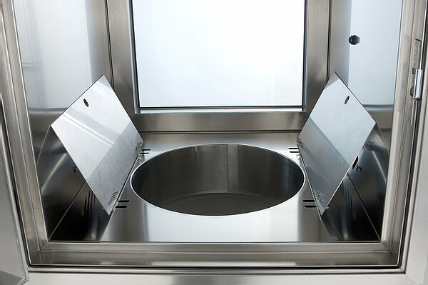 Material Transfer Hatch Active Kombi C: Ortner Group