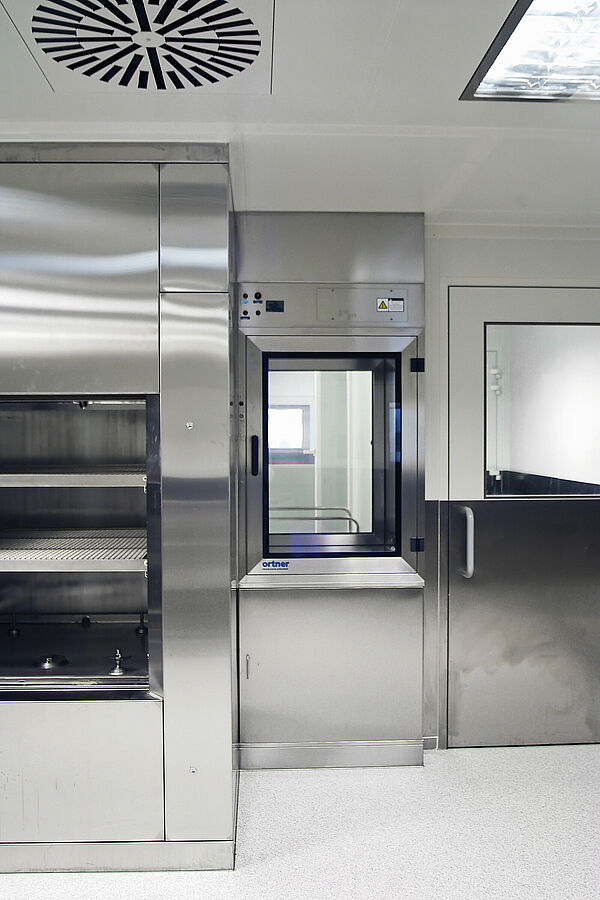 Material Transfer Hatch Active C: Ortner Group