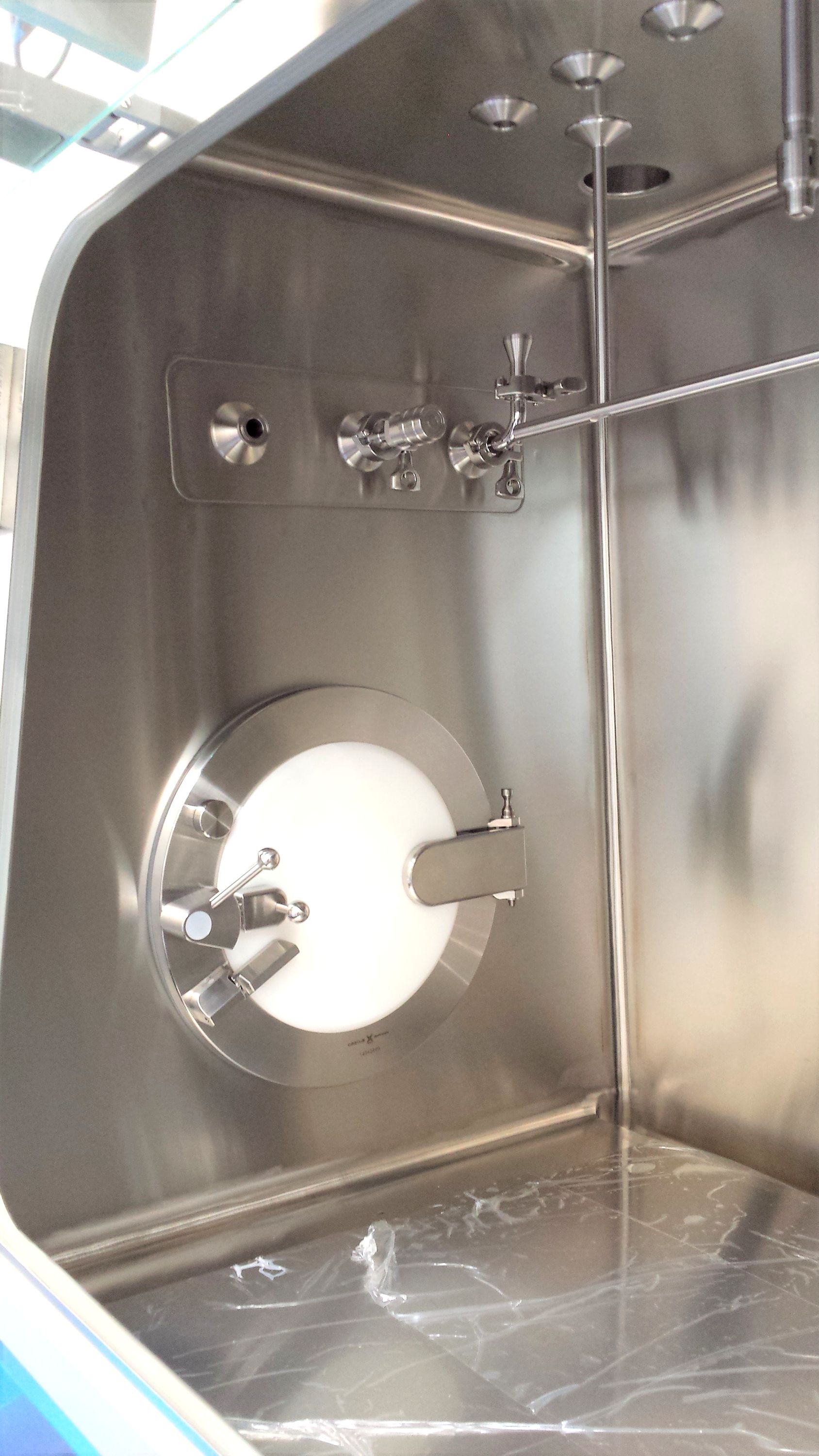 Containment Isolators: Ortner Group